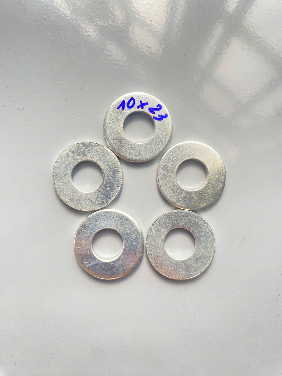 Sắm Ngay Long Đền M10 Giá Hời Tại TP.HCM